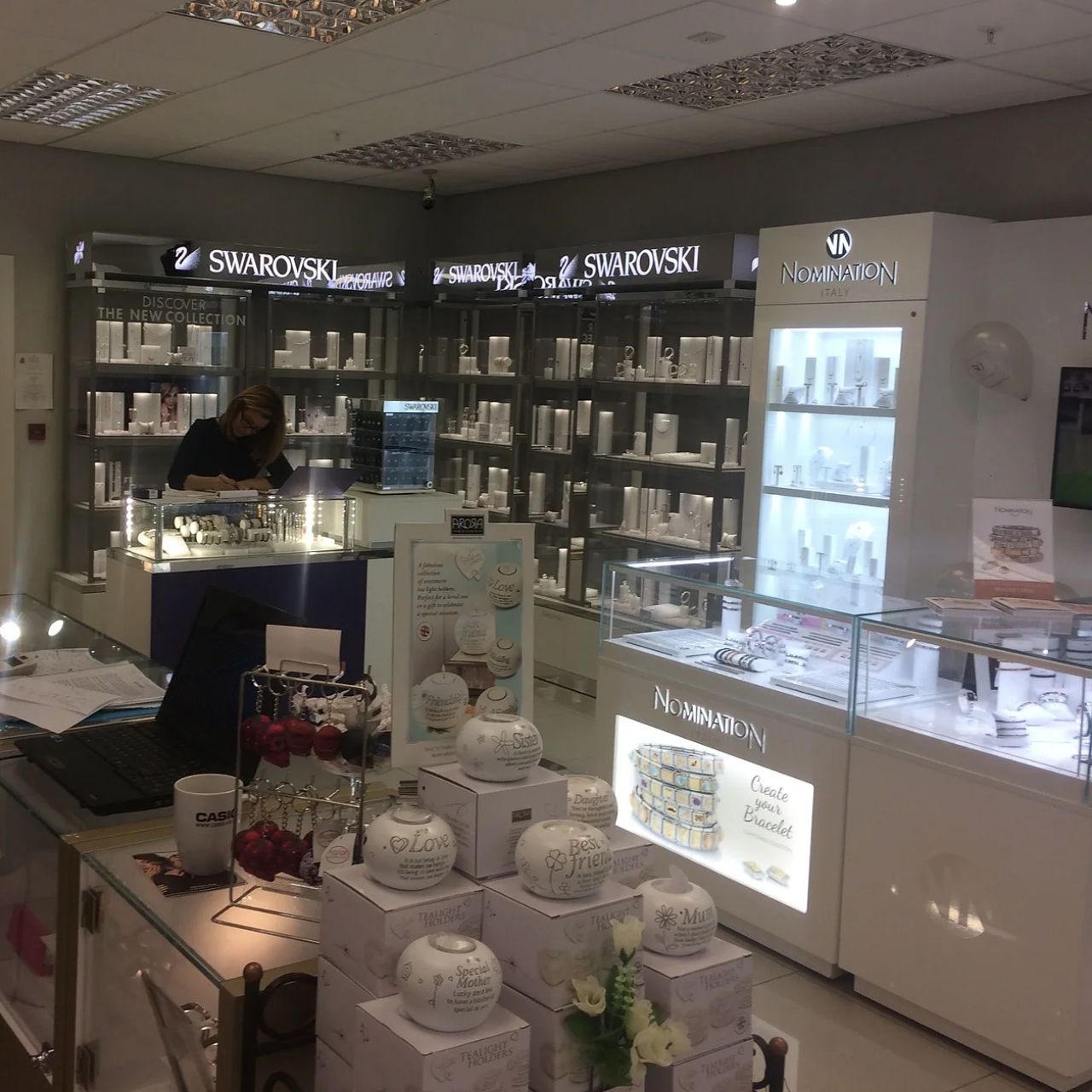 Shop Fitting - Applebridge Building Services